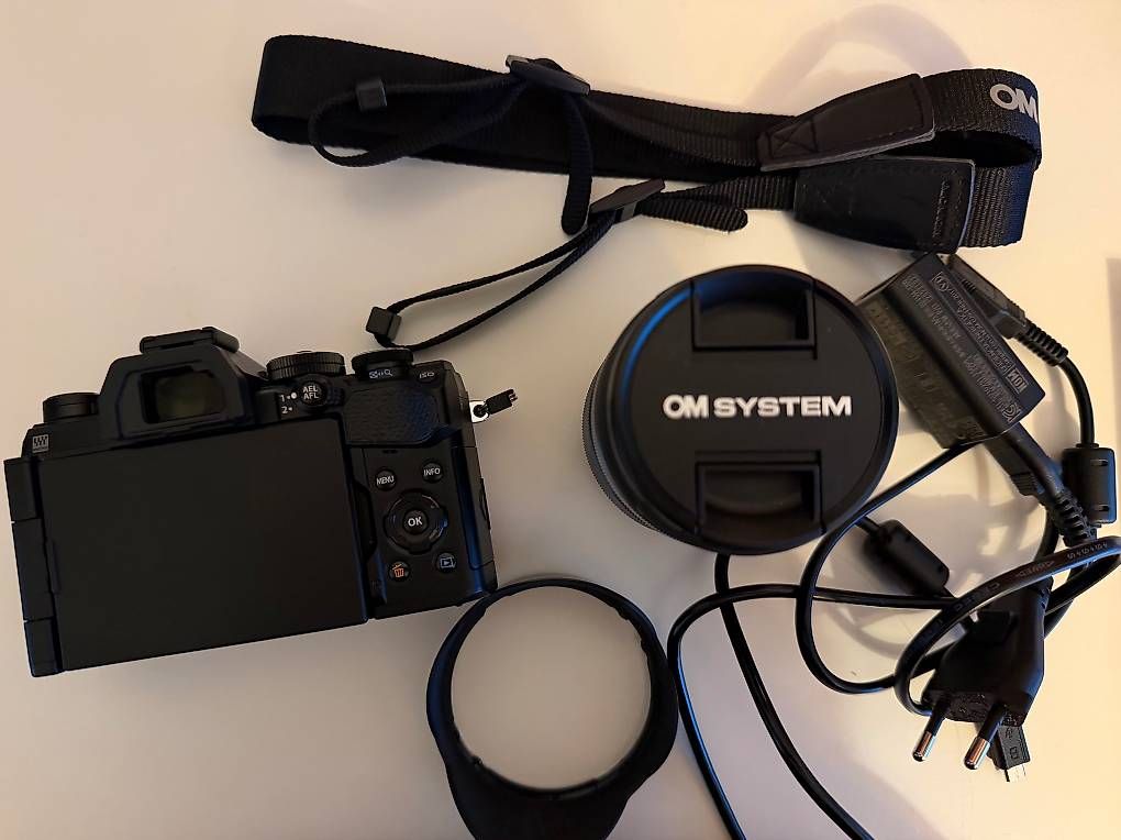 OM SYSTEM OM-5 II Body Schwarz neu (Neuf (Voir description)) à ...