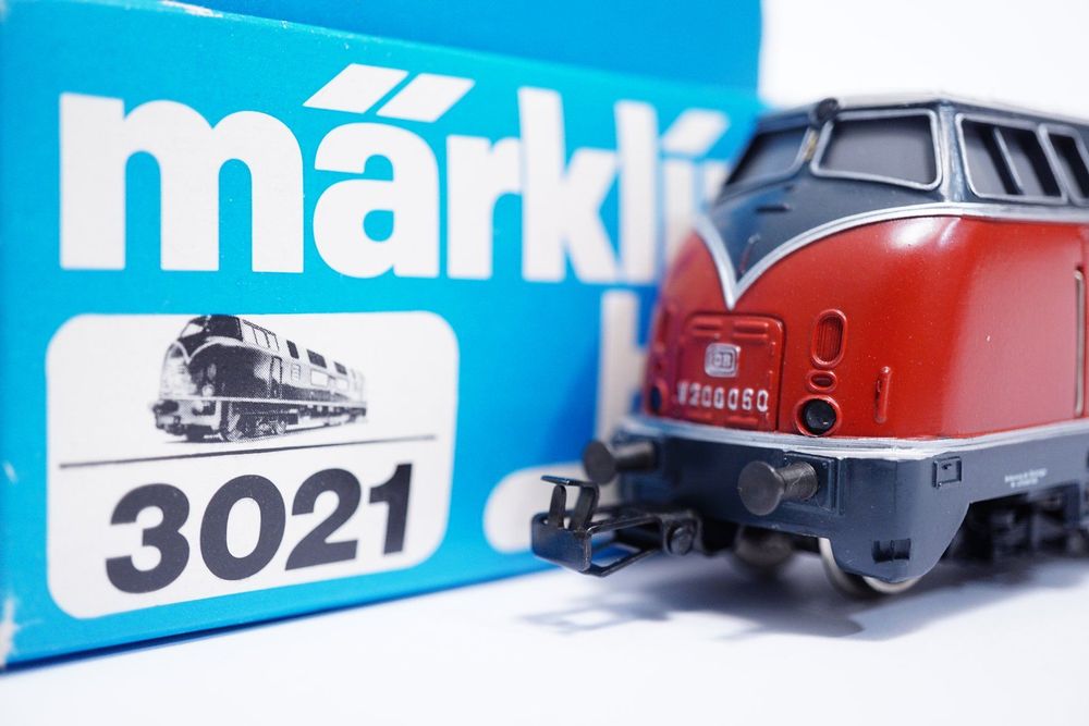 3å Märklin 3021 DB V 200 Diesellok rot Digital (Gebraucht) in Thun für ...