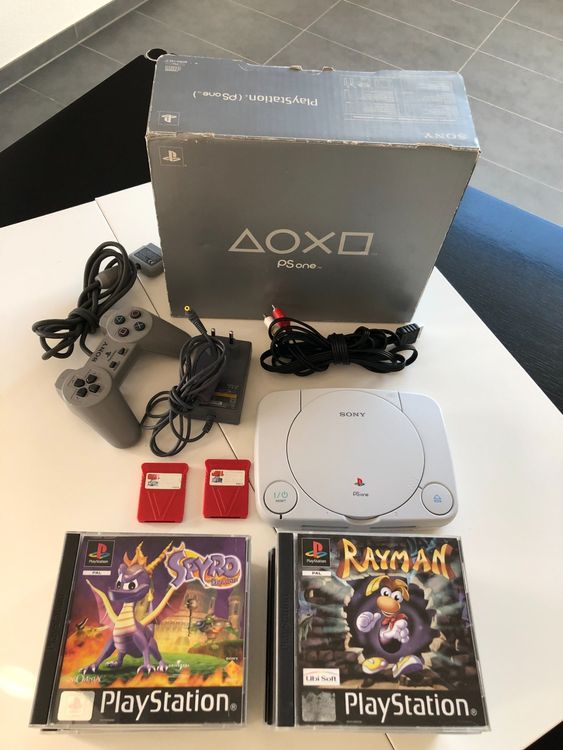 PS 1 complète avec 11 jeux | Kaufen auf Ricardo