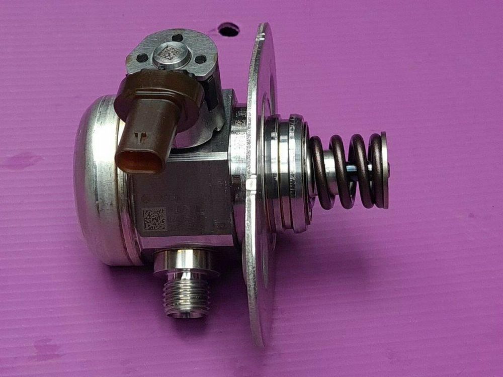 BMW Hochdruckpumpe F20 F30 G30 G11 X3 X4 13517642466 7642466 (Gebraucht ...