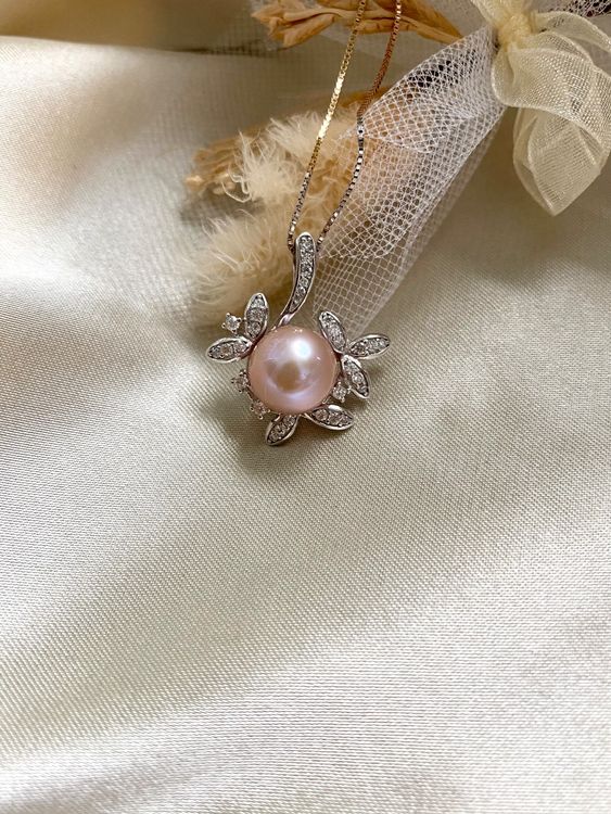 10mm Süsswasser Perlen Anhänger/echte (Neu und originalverpackt) in Sarnen für CHF 55 – mit ...