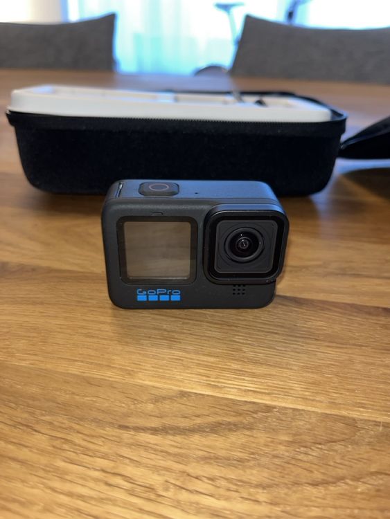 GoPro Hero 11 inkl. Abenteuer Kit | Kaufen auf Ricardo