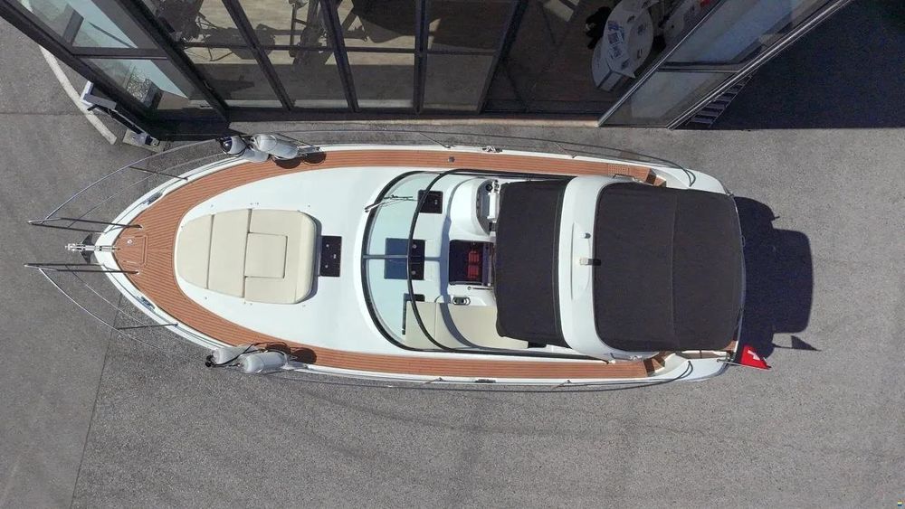 🛥️ Fixer Liegeplatz am Lago Maggiore – gepflegtes Sportboot (D'occasion ...