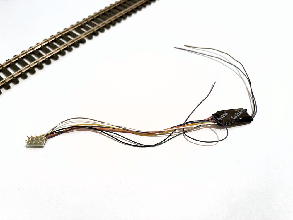 DCC-Lokdecoder KungFu (NEM 652 / 8-polig) mit 4 Funktionen (Neu und ...