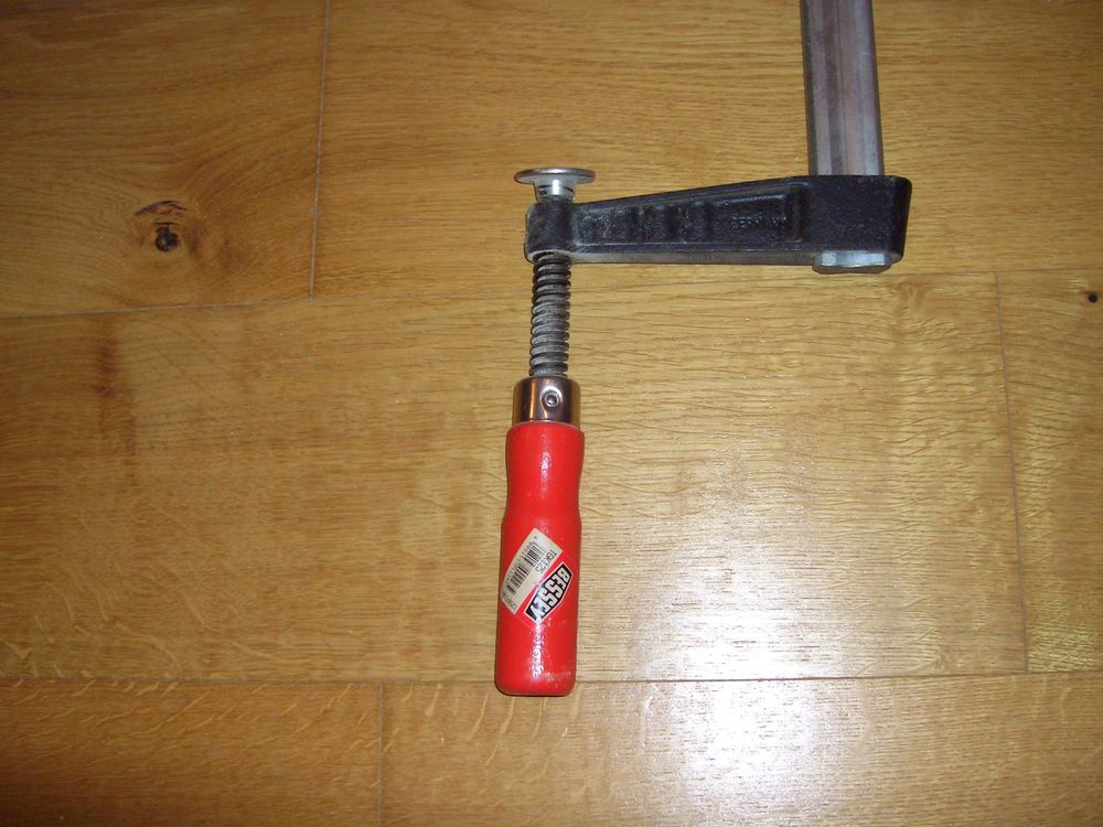 SCHRAUB-ZWINGEN L. 1250 MM (Gebraucht) in Tann für CHF 38 – nur ...