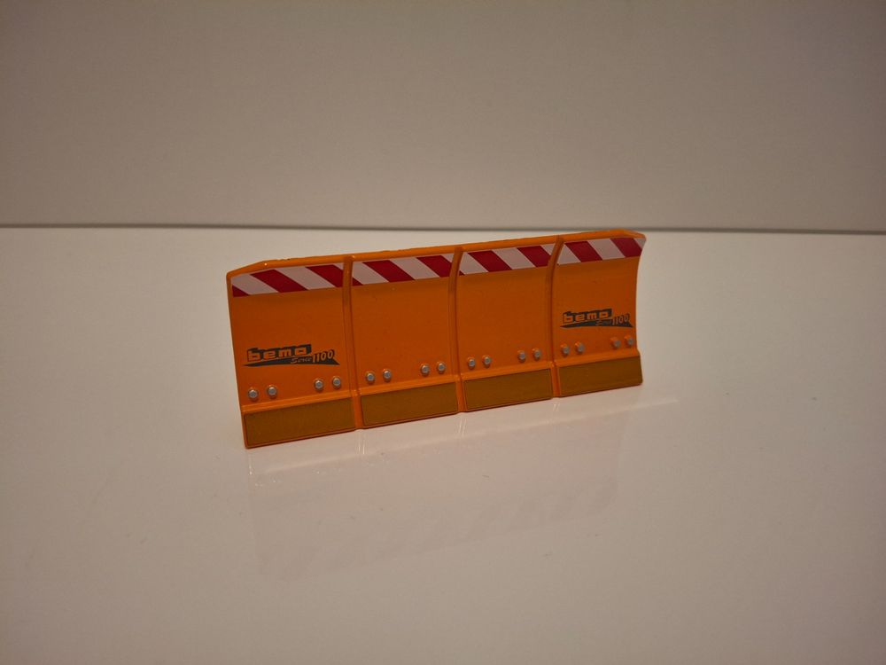 Siku 4450 Bemo 1100 Pflug/Schieber 1:32 | Kaufen auf Ricardo