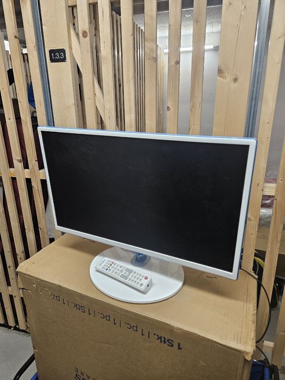 Samsung Monitor T24D391 - 24 Zoll! (Gebraucht) in Zürich für CHF 30 ...