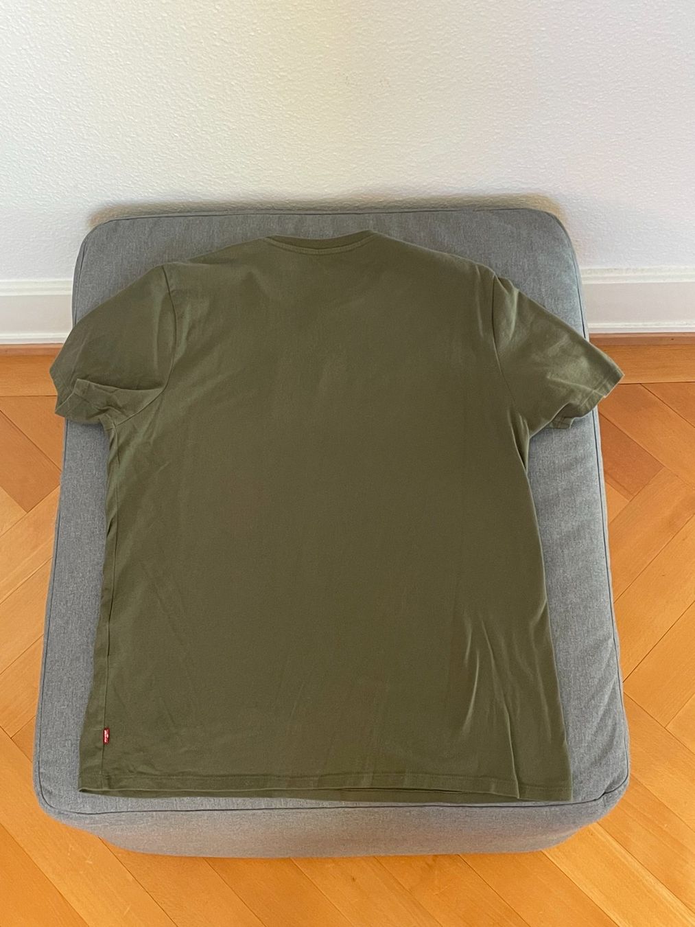Levi’s T-shirt kaki logo noir – Taille XL (D'occasion) à Lausanne pour ...