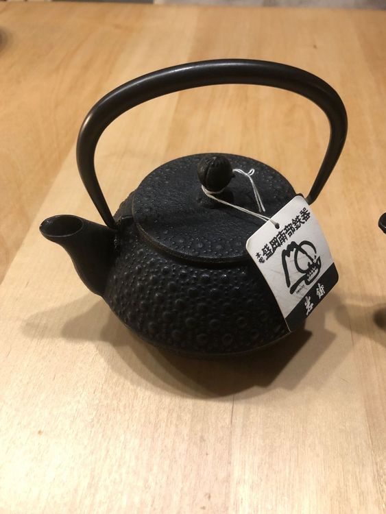 Iwachu Gusseisen-Teekanne 0,3l Japan (Neu (gemäss Beschreibung)) in Sigriswil für CHF 20 – mit ...