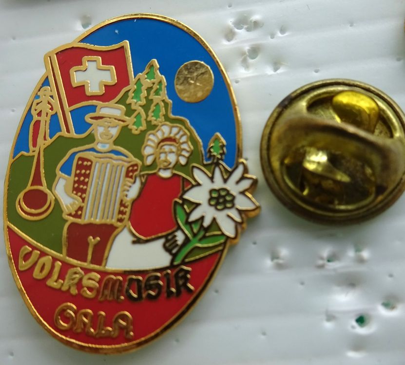 Pin Volksmusik Cala (Gebraucht) in für CHF 4 – mit Lieferung auf ...