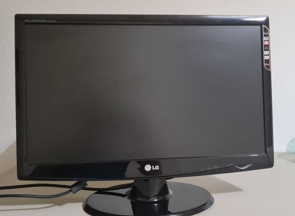 LG Flatron w2243s VGA monitor | Kaufen auf Ricardo