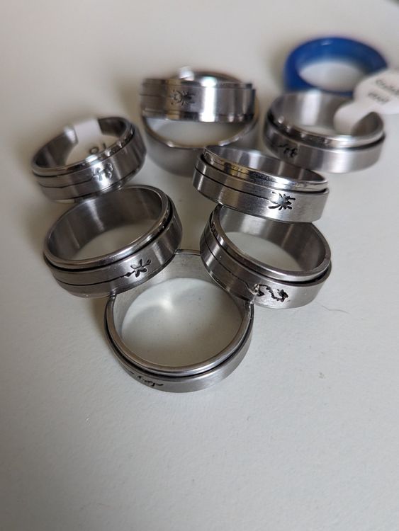 Diverse Ringe aus Edelstahl (Neu (gemäss Beschreibung)) in für CHF 10 ...