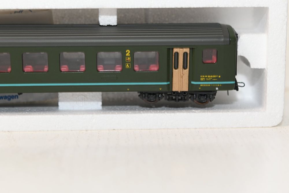 SBB 2 Kl EW II mit Komfortstreifen Roco HO/DC mit OVP | Kaufen auf Ricardo