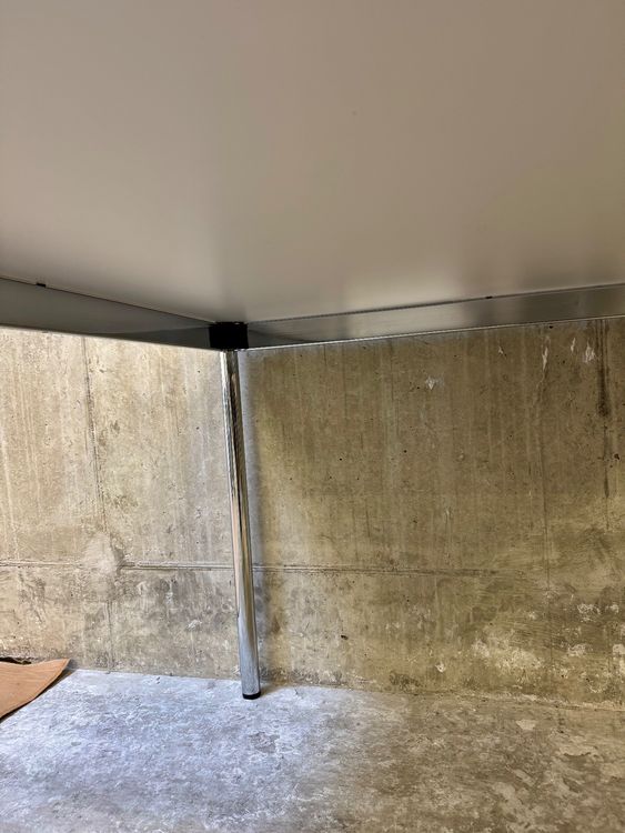 USM Haller Quadratischer Tisch (100x100 cm) Maximum 4 Tische (Gebraucht) in Zürich für CHF 180 ...