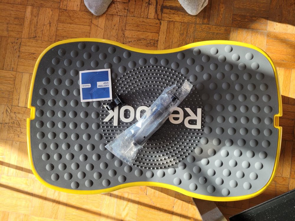 Neuer Easytone Step von Reebok (Neu (gemäss Beschreibung)) in Dietlikon ...