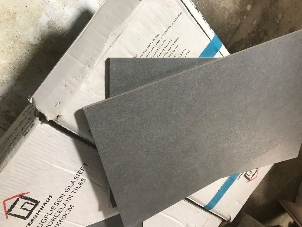 Feinsteinzeug Fliessen antrazit 30 x 60 | Kaufen auf Ricardo