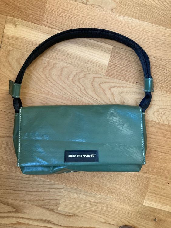 Freitag Laura | Kaufen auf Ricardo