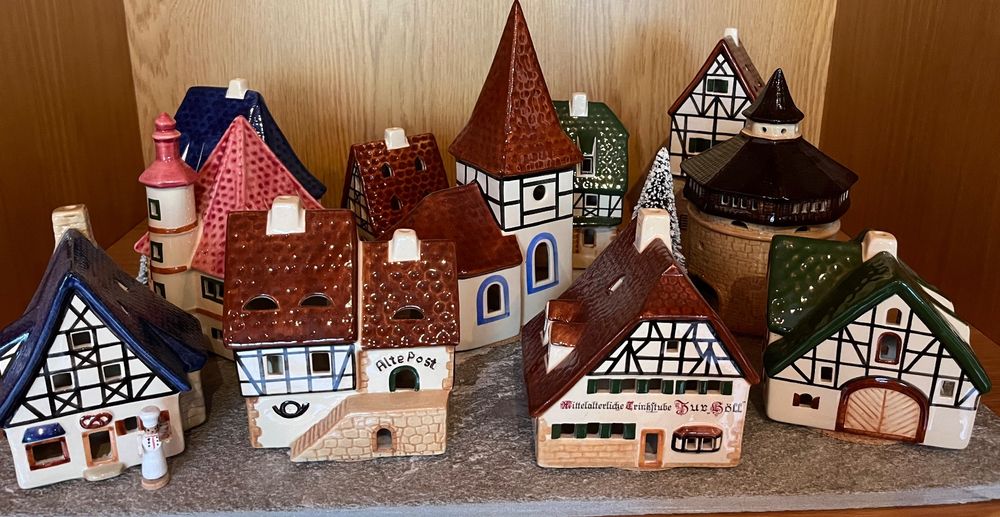 11 LEYK Teelicht-Lichterhäuser (Gebraucht) in Schleitheim für CHF 290 – nur Abholung auf Ricardo ...