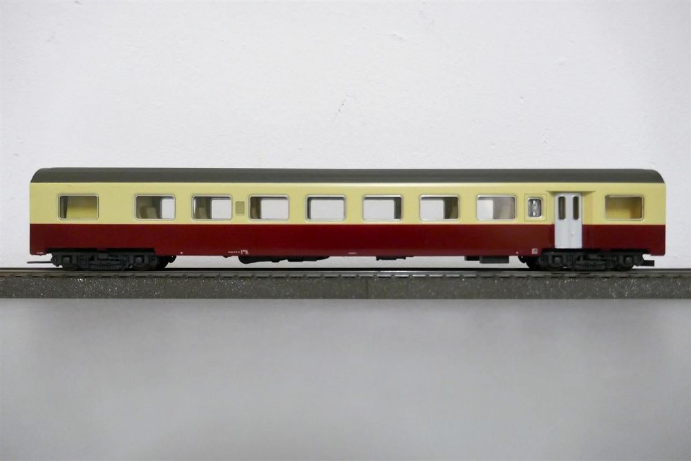 Lima 201005 TEE Zwischenwagen defekt (Defekt) in für CHF 16 – mit ...