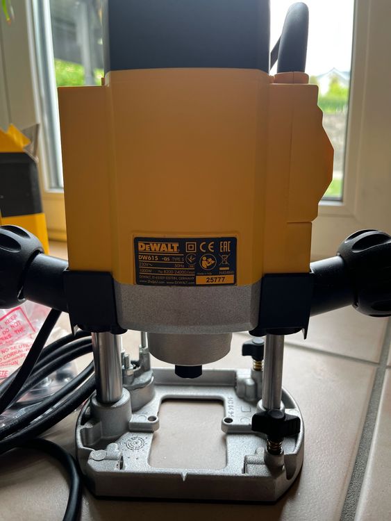 DeWALT DW615 défonceuse / oberfräse NEUVE + garantie (Neu und ...