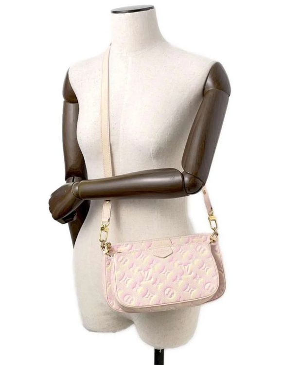 👜 ️Louis Vuitton Multi Pochette Stardust 💋 (Neu (gemäss Beschreibung)) in Steinhausen für CHF ...