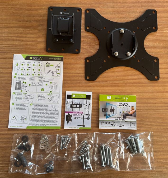 TECHly LED LCD TV Wandhalterung schwenkbar neu (Neu und originalverpackt) in Walenstadtberg für ...