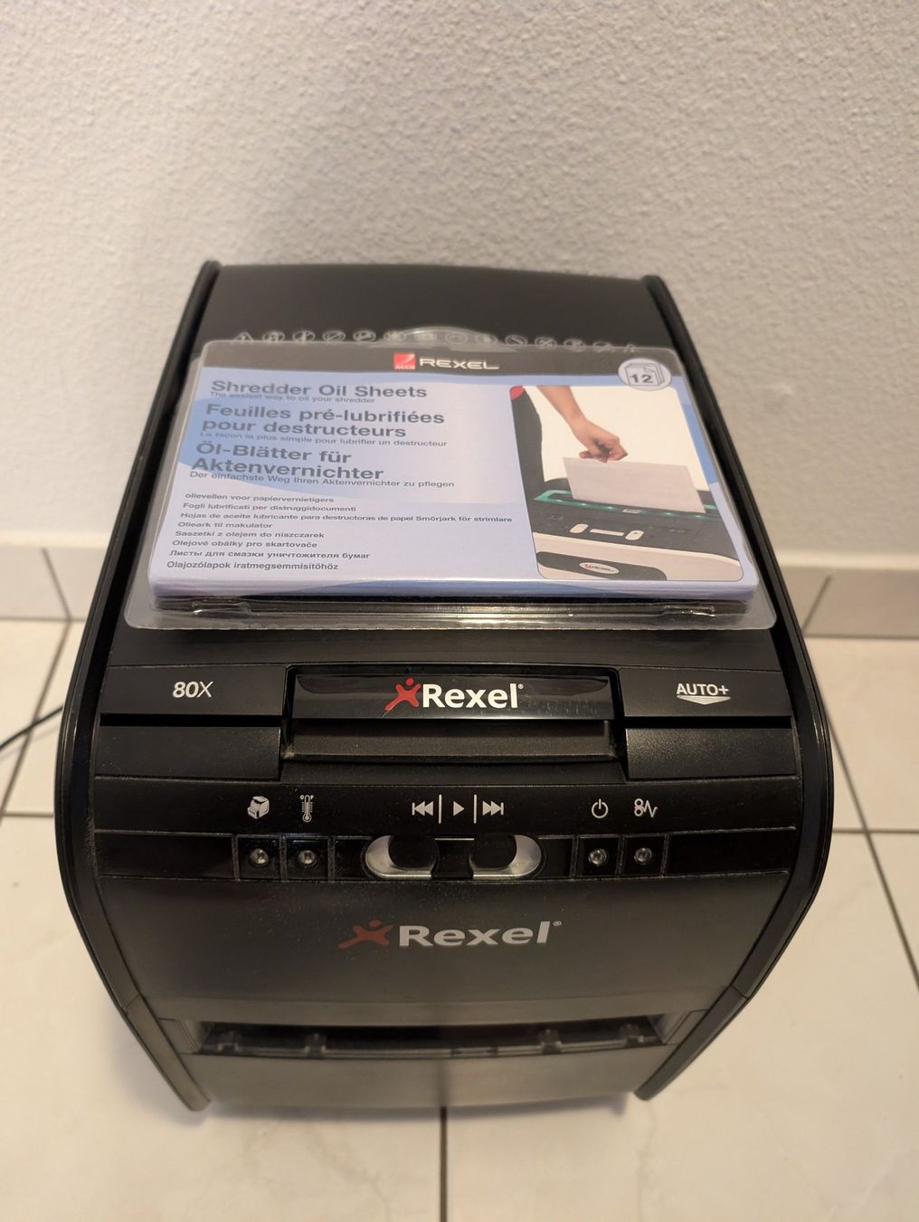 REXEL 80x Aktenvernichter + 1 Packungen Öl-Blätter REXEL (Gebraucht) in ...