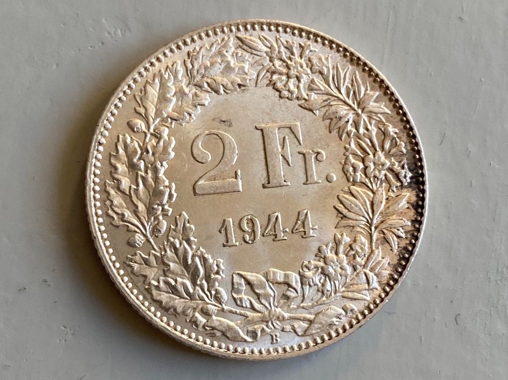 Top 2 Franken 1944 unz./stgl. leicht dezentriert | Kaufen auf Ricardo