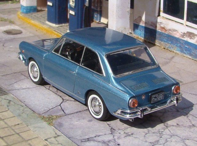 Fiat 800 Coupé 1966 hellblau met. 1:43 von Altaya / IXO | Kaufen auf ...
