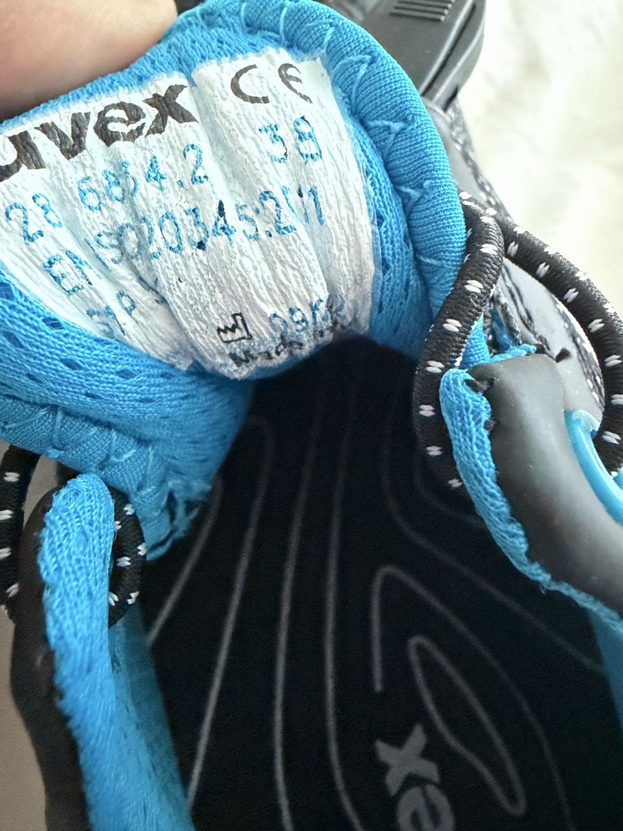 Chaussures de sécurité Uvex imperméables et respirantes T.38 (Neu ...