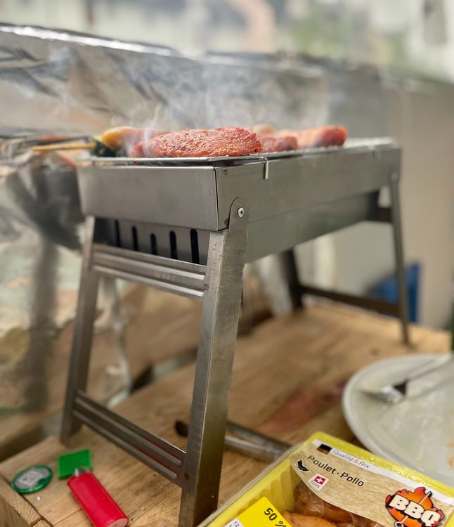 BBQ Barbecue Charbon de Bois métal 36cm (Neu und originalverpackt) in Morges für CHF 34 – mit ...