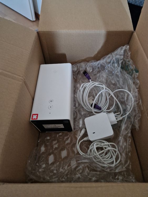Interne BoX Wingo oder Swisscom (Neu und originalverpackt) in ...