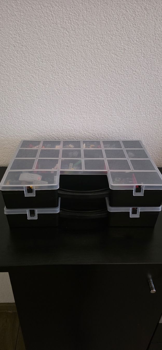 Lego in 2er Box gemäss Abbildung (Gebraucht) in Erlinsbach für CHF 79 ...