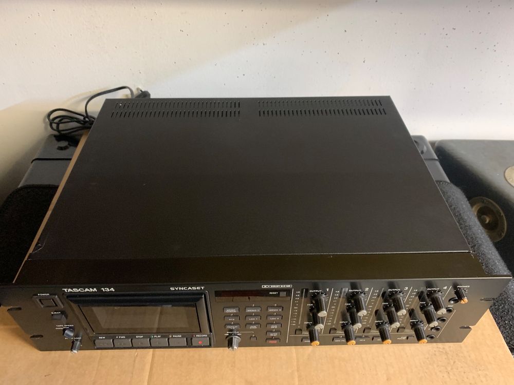 Kassettendeck Tascam 134 (Defekt) in Volketswil für CHF 83 – mit ...