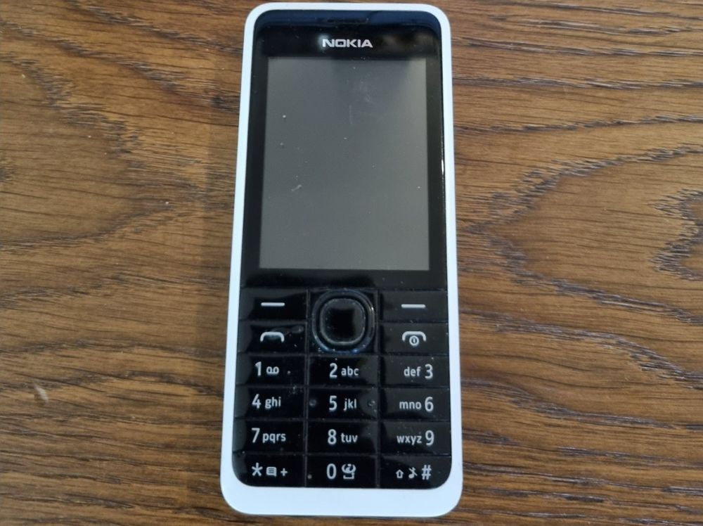 Nokia 301 / 301.1 / RM 840 / weiss (Gebraucht) in Oensingen für CHF 10 ...