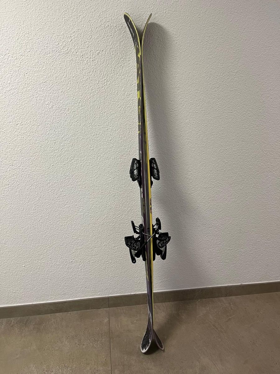 Atomic Freestyle Ski - inkl. Bindung Atomic (Gebraucht) in Hendschiken ...