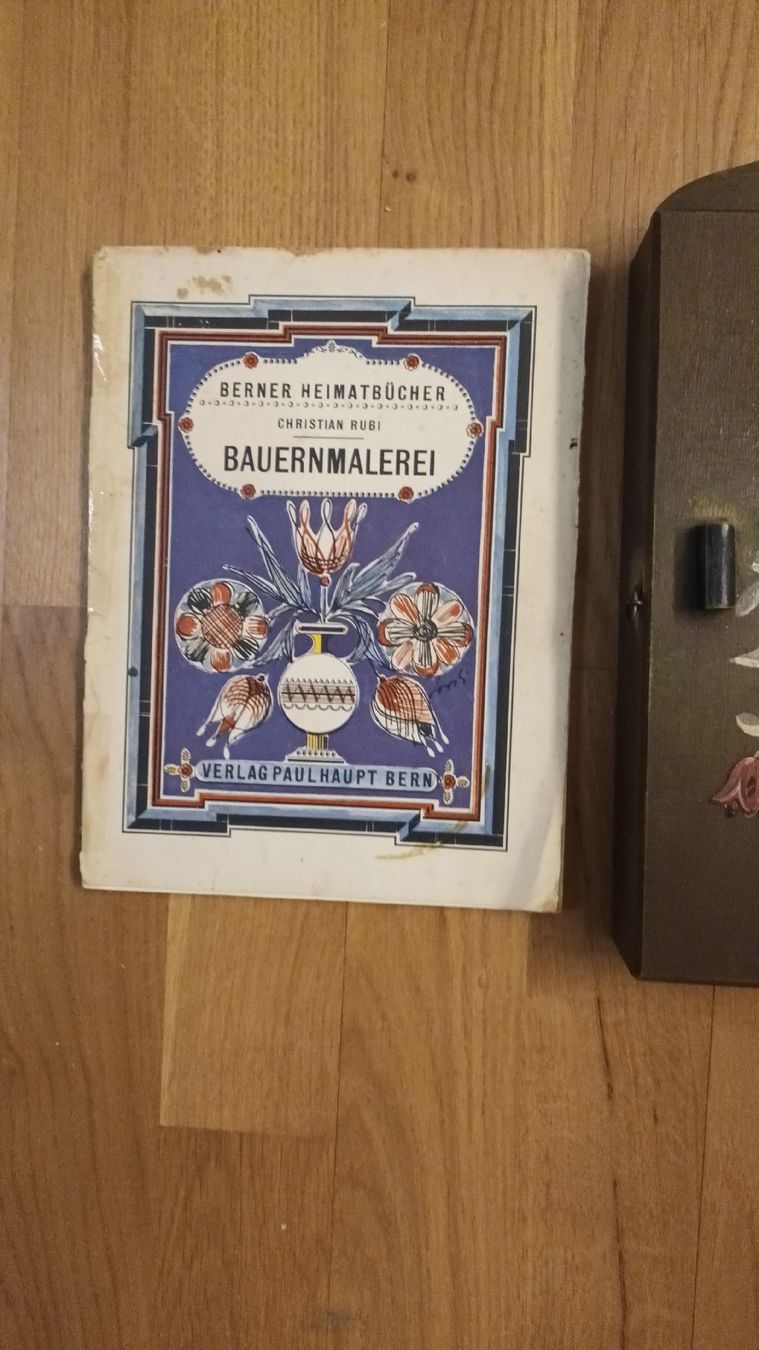 2 Büchlein über Bauernmalerei +1 Schlüsselkästchen (Gebraucht) in chur ...