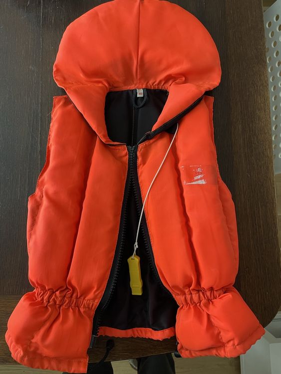 Childs Life Vest (Gebraucht) in Worb für CHF 3 – nur Abholung auf ...