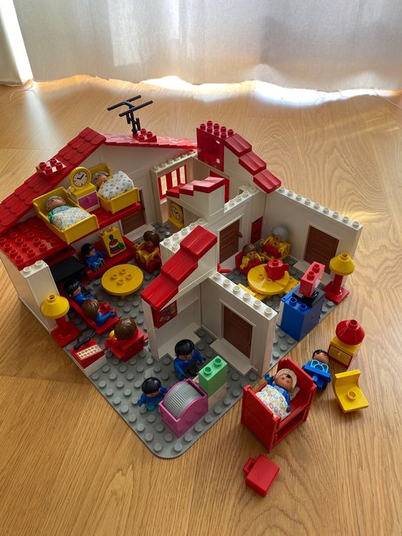 DUPLO grosses Haus Set mit viel Zubehör (Gebraucht) in Hochdorf für CHF 58 – mit Lieferung auf ...