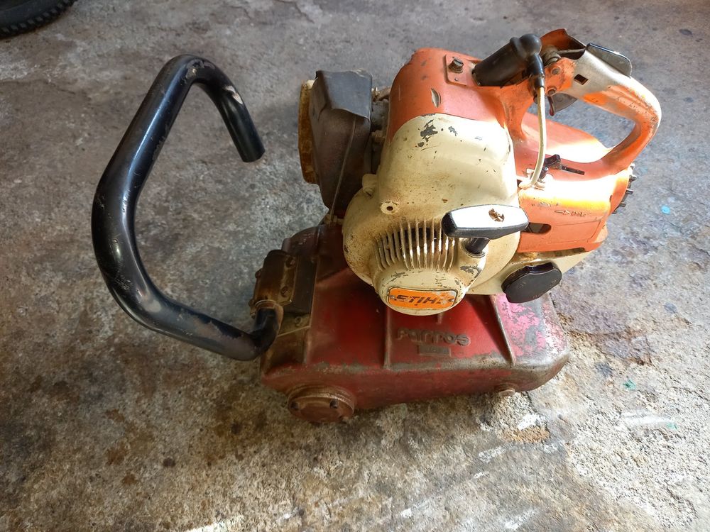 Stihl Entrindungsgerät Biber (Defekt) in Vättis für CHF 100 – nur ...