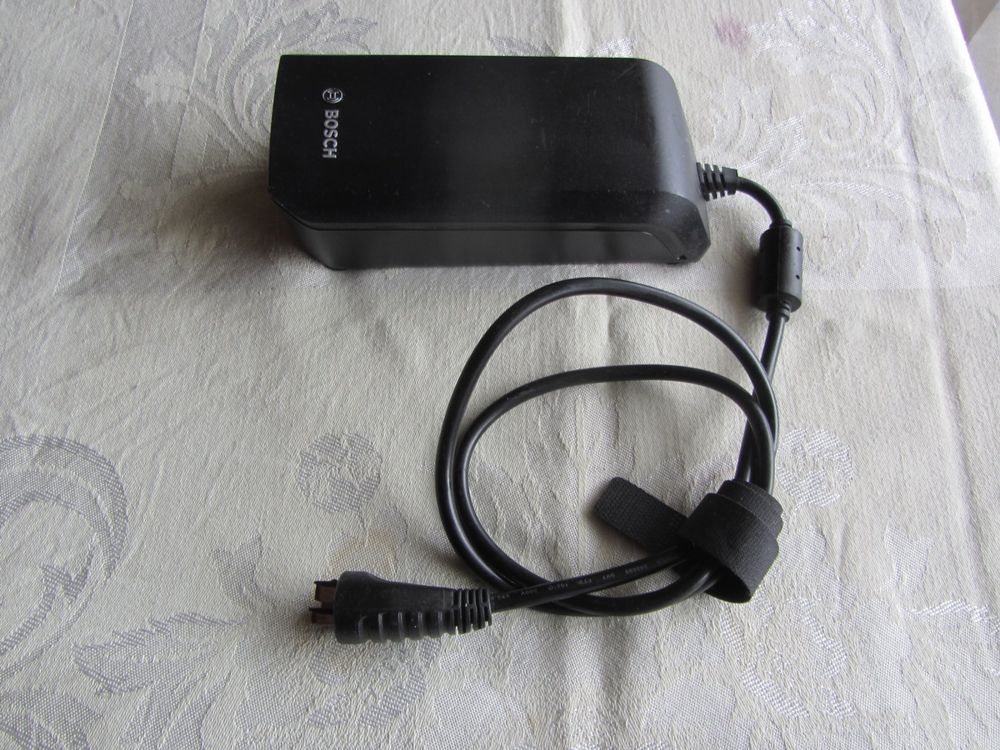 Bosch Standard Charger 4A / E-Bike Akku Ladegerät (Gebraucht) in ...