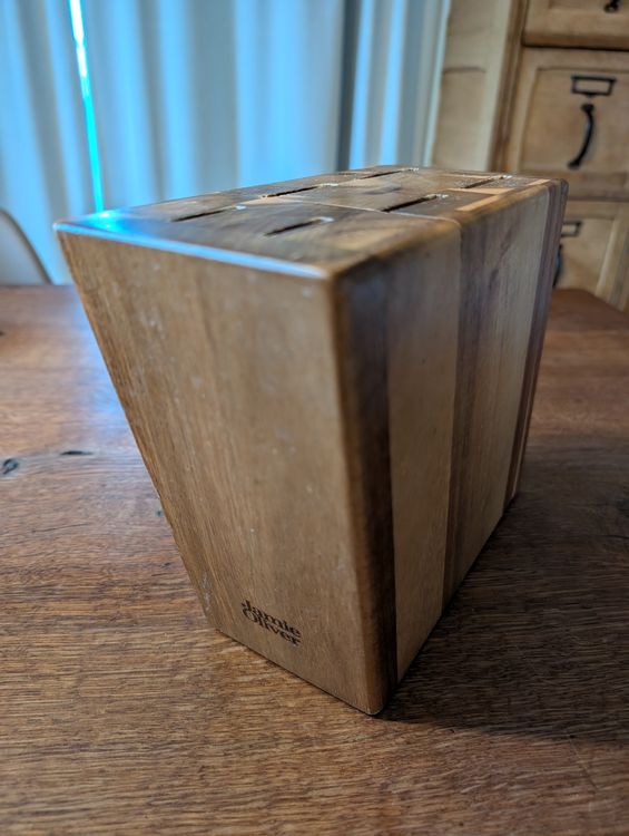 Jamie Oliver Messerblock (Holz) (Gebraucht) in Bern für CHF 5 – mit ...