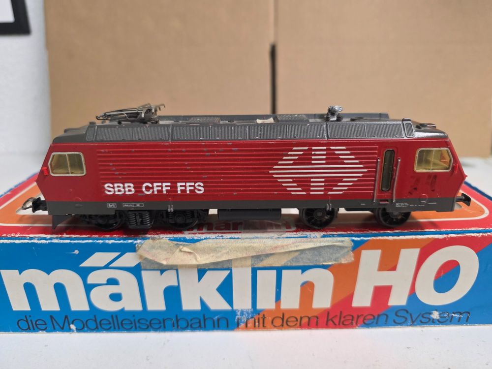 Märklin 3328 lok Re 4/4 CFF DELTA dès 1.-fr (Defekt) in bassecourt für ...