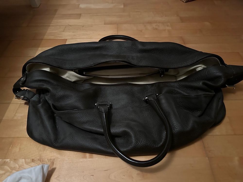 Elegante Leder Handtasche Van Astyn Switzerland (Gebraucht) in Chur für ...