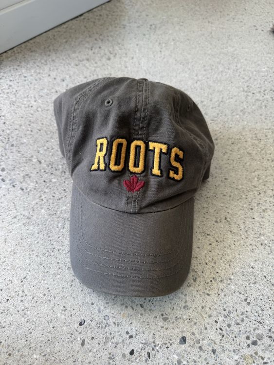 Roots hat (Gebraucht) in Wabern für CHF 7 – mit Lieferung auf Ricardo ...