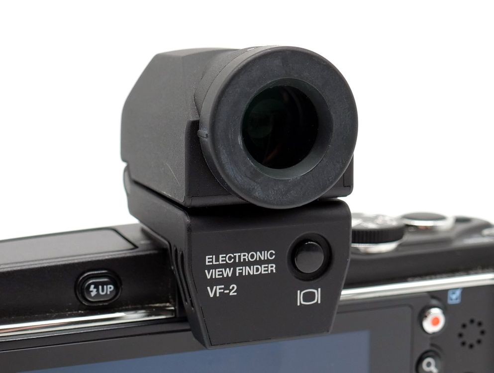 Olympus VF-2 elektronischer Sucher, schwenkbar, 1.44 Mio Pix (Gebraucht) in für CHF 125 – mit ...