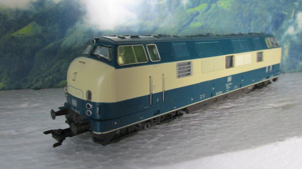 MÄRKLIN: DB DIESELLOK BR 221 DIGITAL OVP (Gebraucht) in Biglen für CHF ...