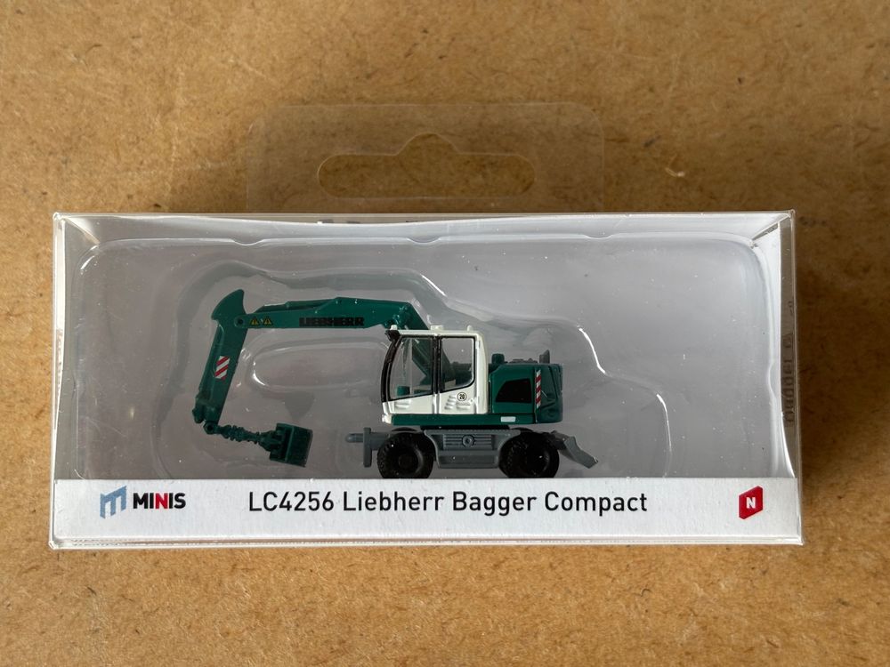 Minis LC4256 Liebherr Bagger Compact (Neu und originalverpackt) in Hauterive NE für CHF 27 – mit ...