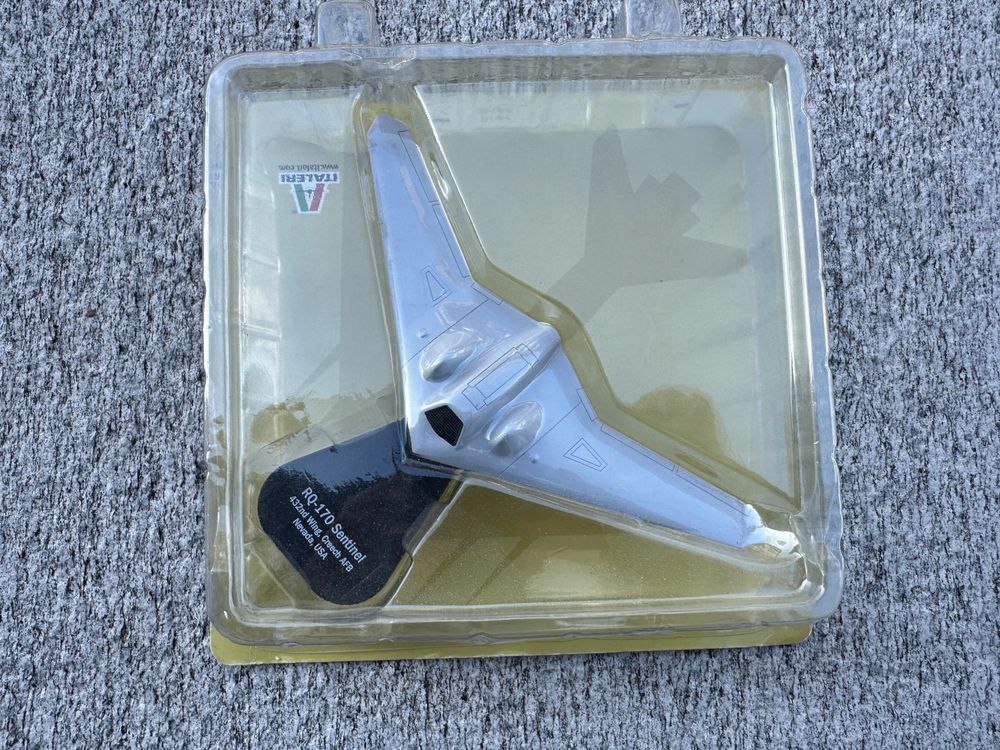 Italeri Deagostini 1 72 Airplane Rq 170 Sentinel Usaf Kaufen Auf Ricardo