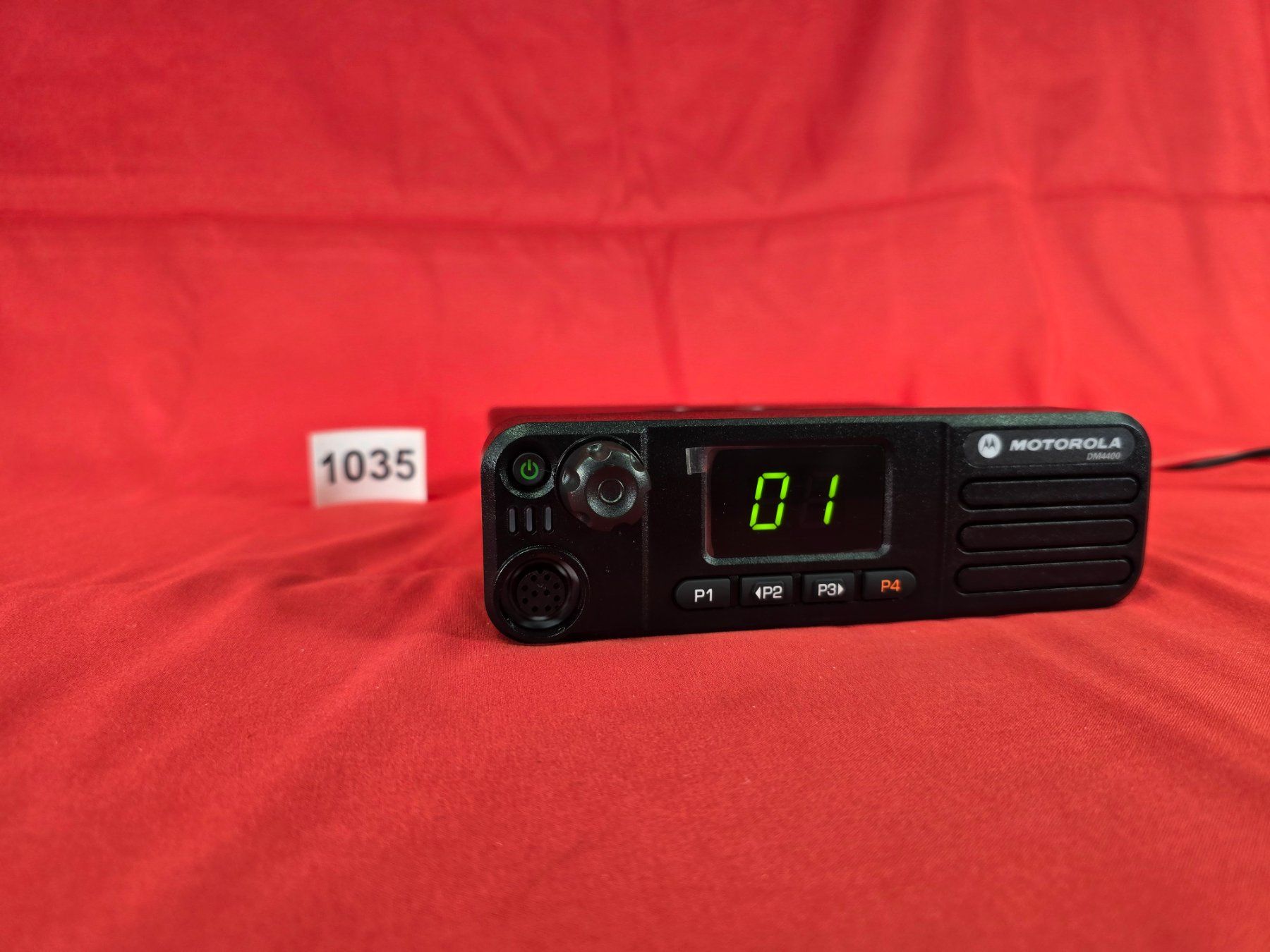 Motorola DM4400 VHF – originalverpacktes Demogerät, geprüft (Neu ...
